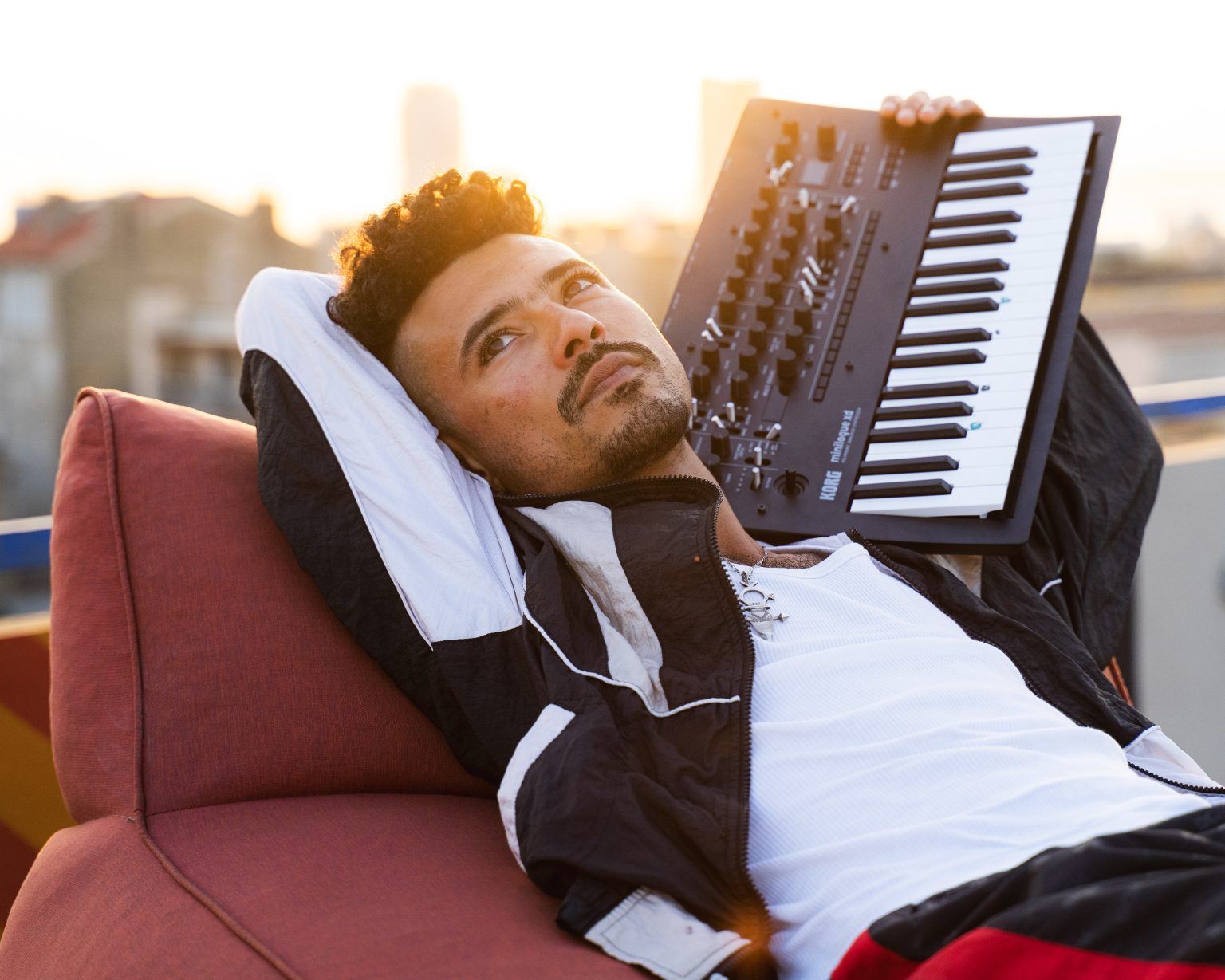 AZIZ KONKRITE - Mama